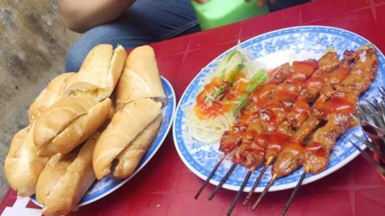 Top 10 Banh Mi Food Stalls In Ho Chi Minh City – You Must Try It Now ...